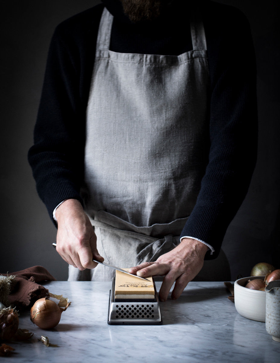 How to use a Whetstone Sharpener – Global Knives South Africa